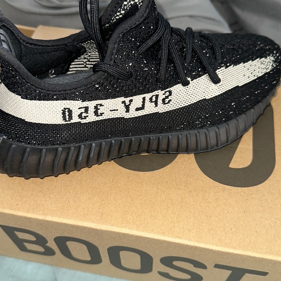 Adidas Yeezy 350 Oreo V2 Core Black White features Sneakers